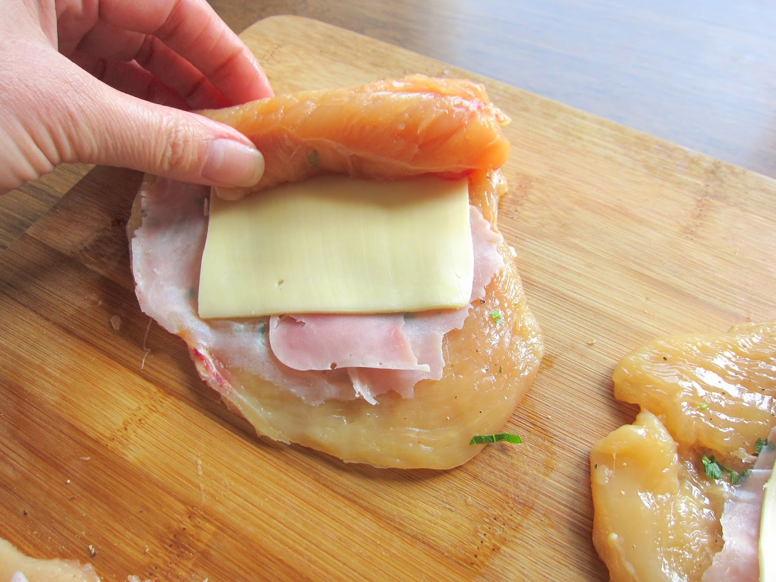 Una pincelada en la cocina: pechugas de pollo a la cordón blue