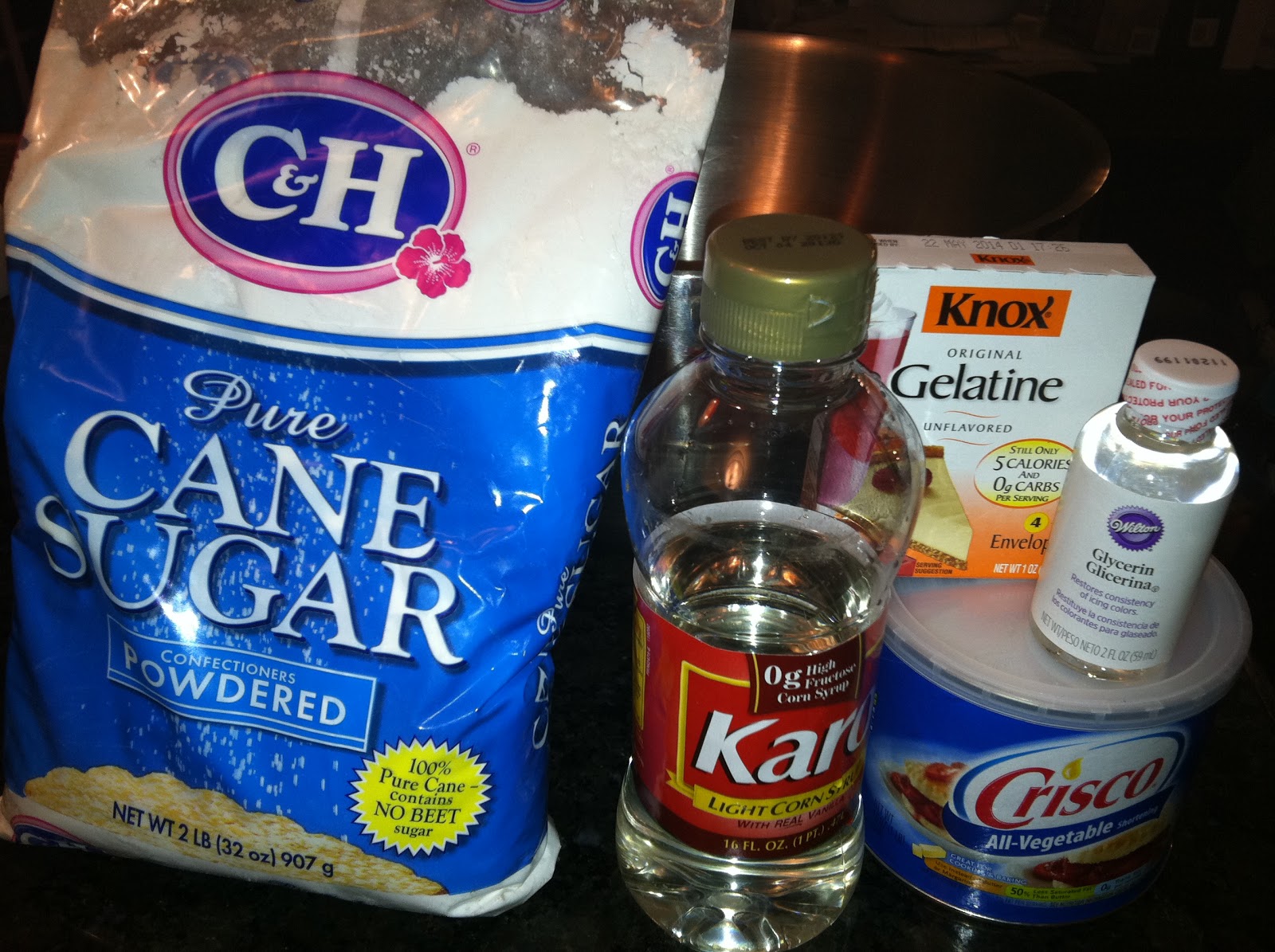 The Iced Queen: Fondant from scratch