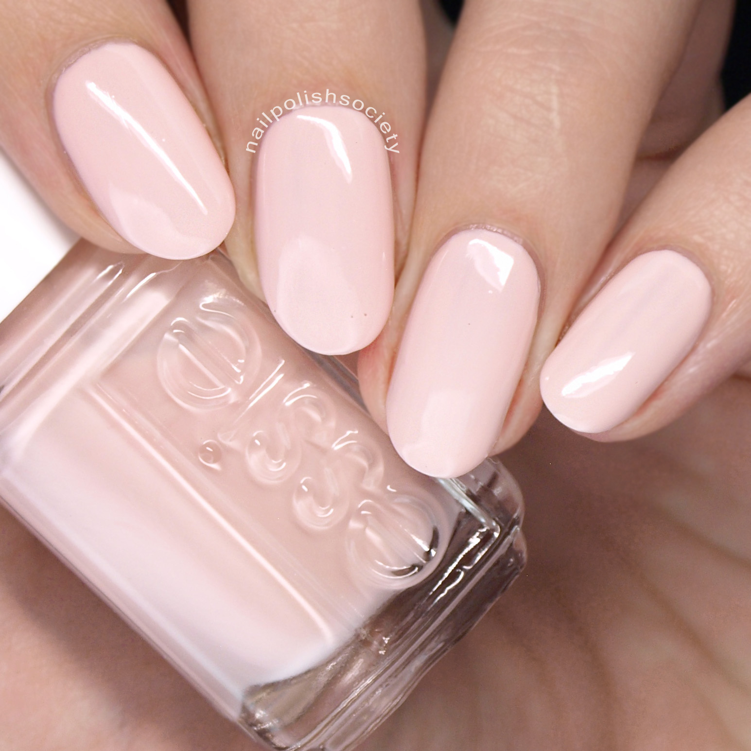 Nail Polish Society: Essie Treat Love & Color Swatches and Review