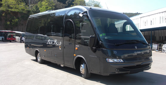 Autobuses y Autocares Blogspot: Indcar entrega una carrocería Mago 2 ...