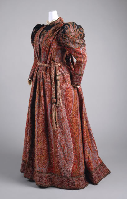 Katrinshine: The History of the Paisley Pattern and it’s modern return