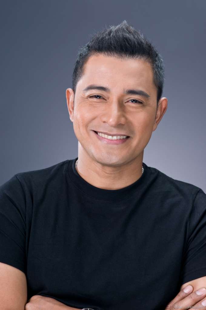 Cesar Montano moving to TV5? - Showbiz Portal