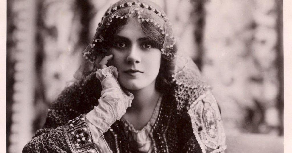 Fascinating Vintage Portraits of Lily Brayton Taken by Rita Martin in ...