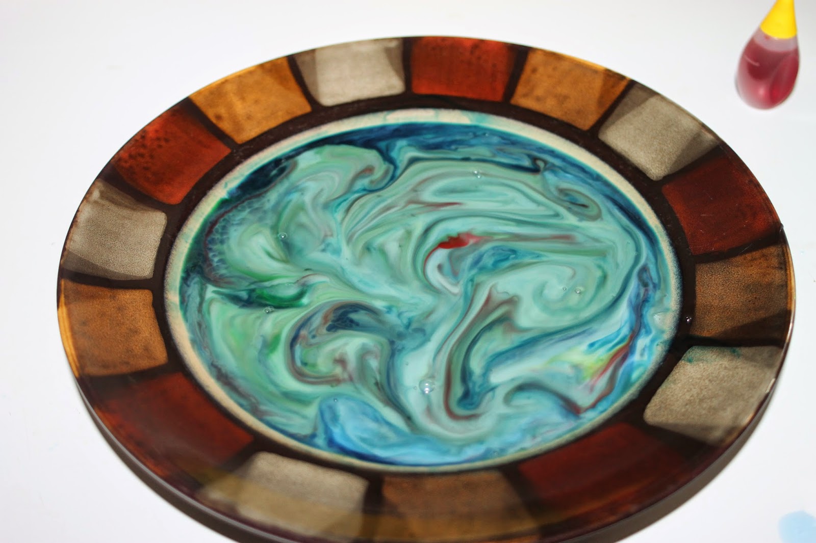 Working Mom Wonders: Color Changing Milk Experiment