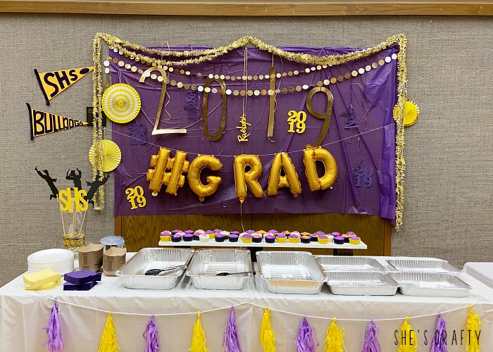 She's Crafty: How to plan and throw a Graduation Party