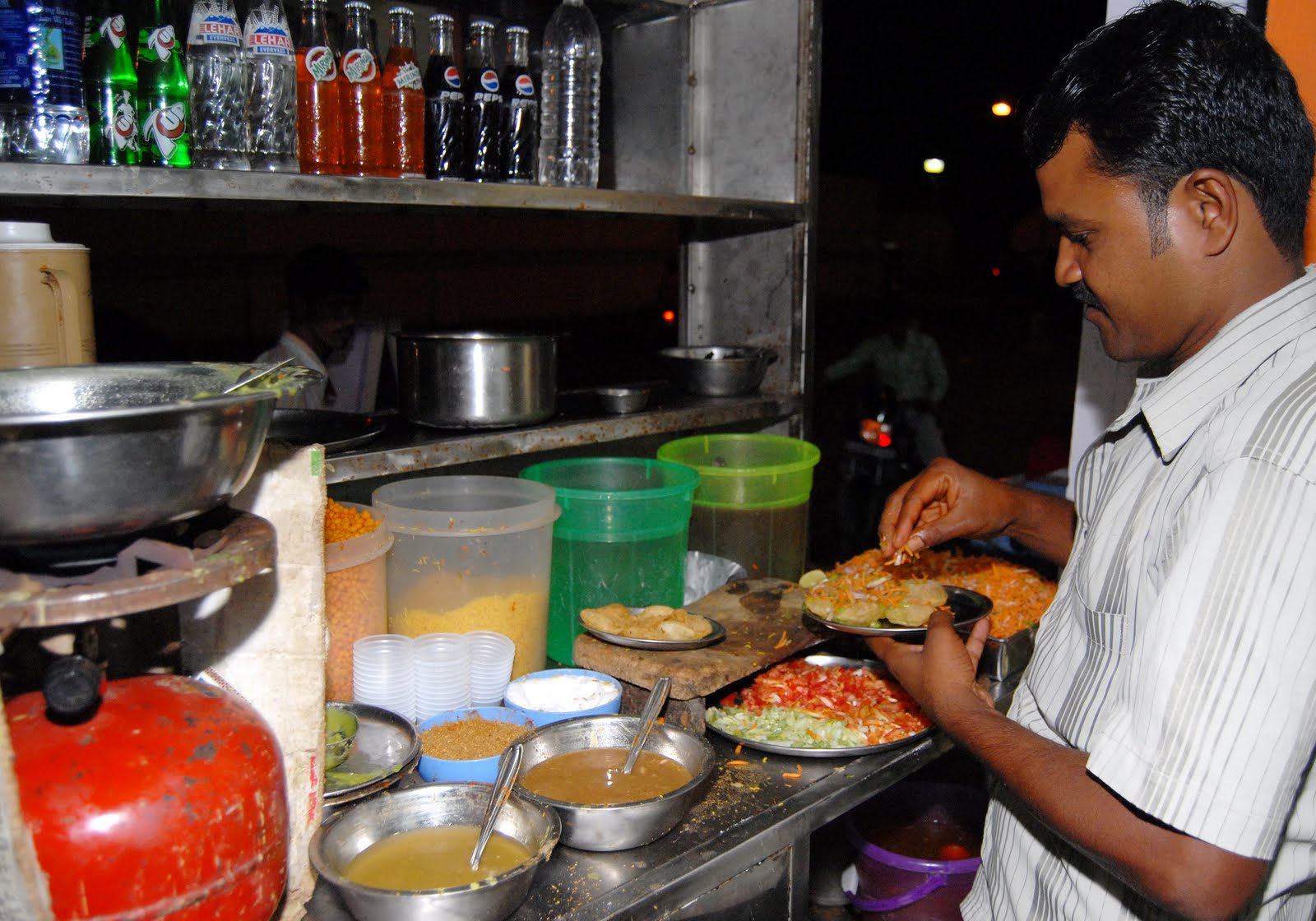 Odyssey on a pen: Road side eateries too gear up with traditional dishes