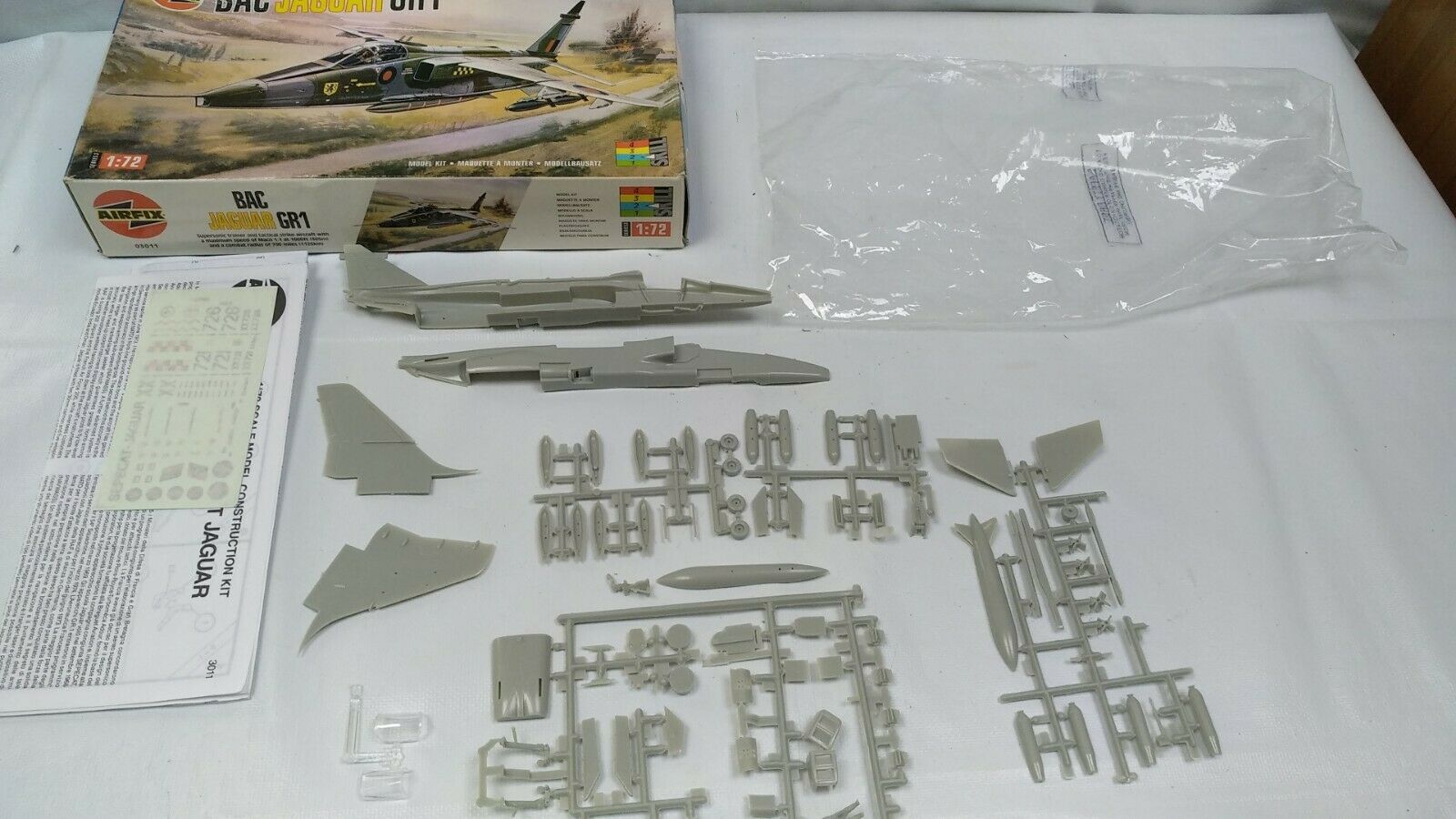 Bunte Schachteln - Box Art & Great Models: BAC - Jaguar - GR1