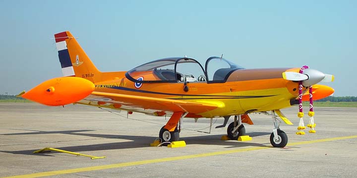 DEFENSE STUDIES: Ceremony of RTAF-6 Propeller Training Aircraft