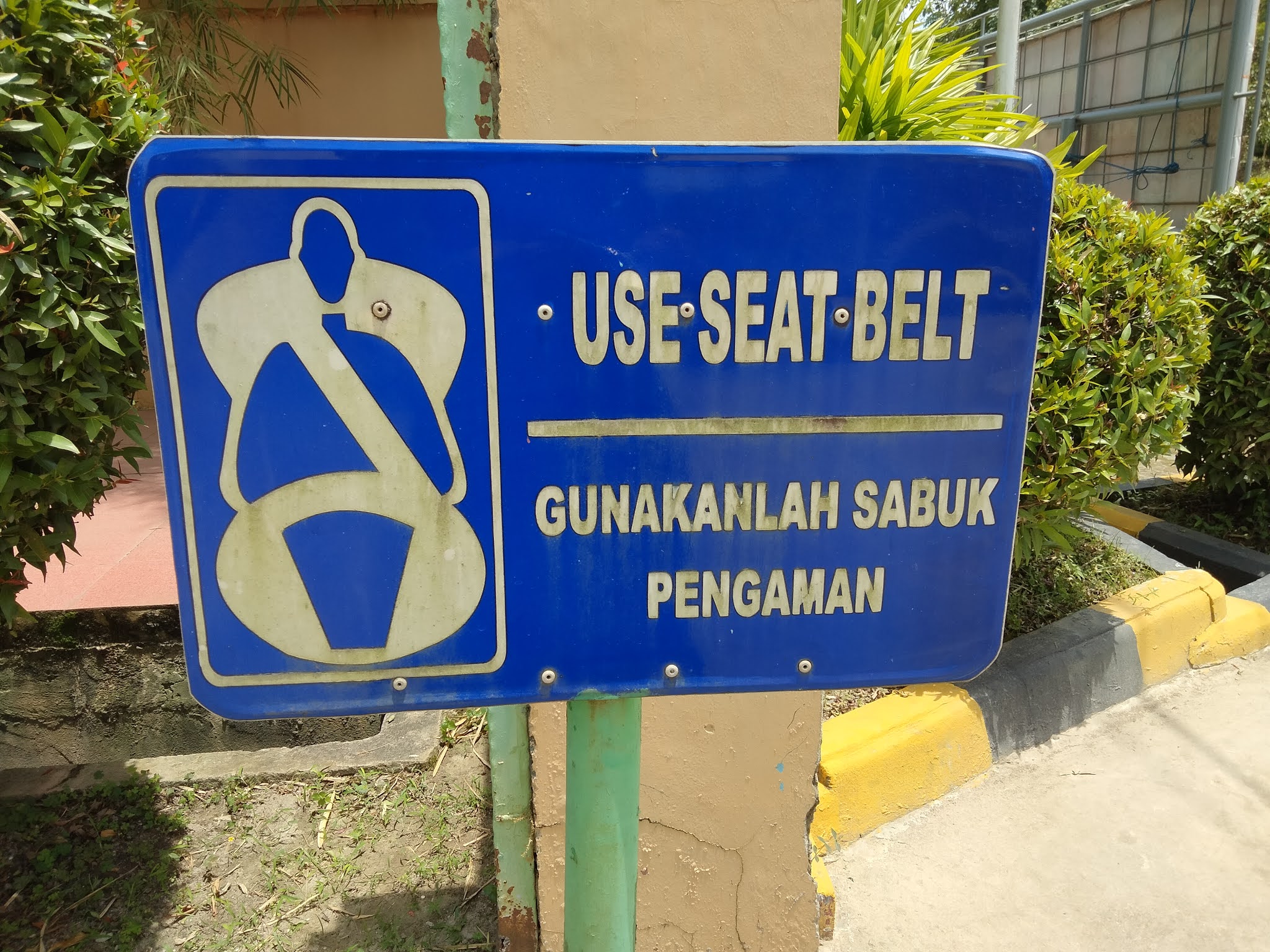 Dunia Safety: Rambu K3