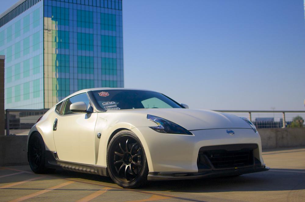 JDMphasis: A Z34 with Sharp Corners