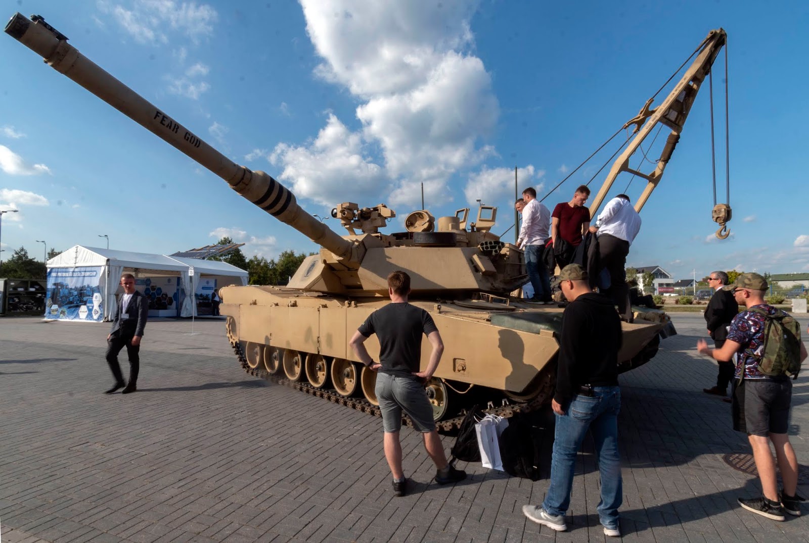 W-wa Jeziorki: Defending one's nation is a costly business