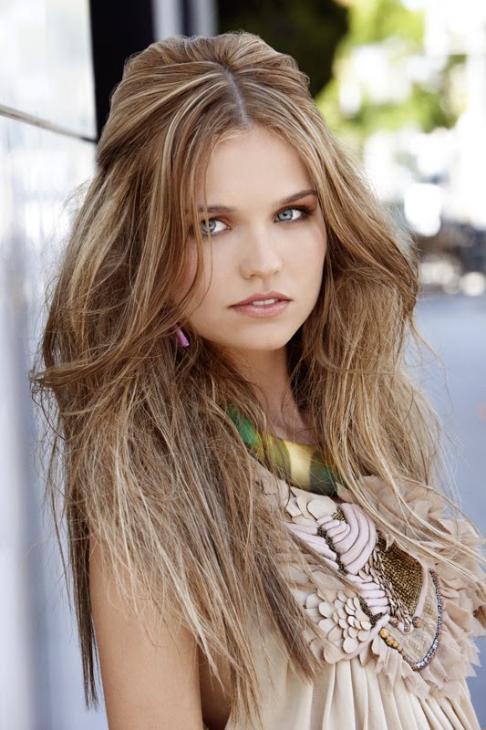 ANTM Cycle 15 6th Episode : Walking Down Rodeo Drive Photo Shoot ...