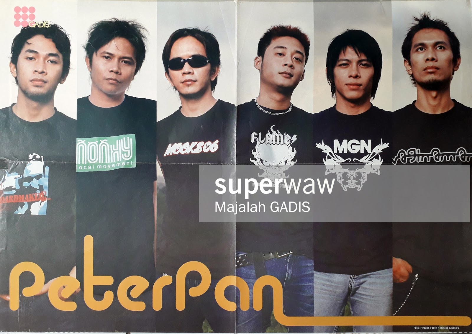 BIG POSTER BAND PETERPAN 2004