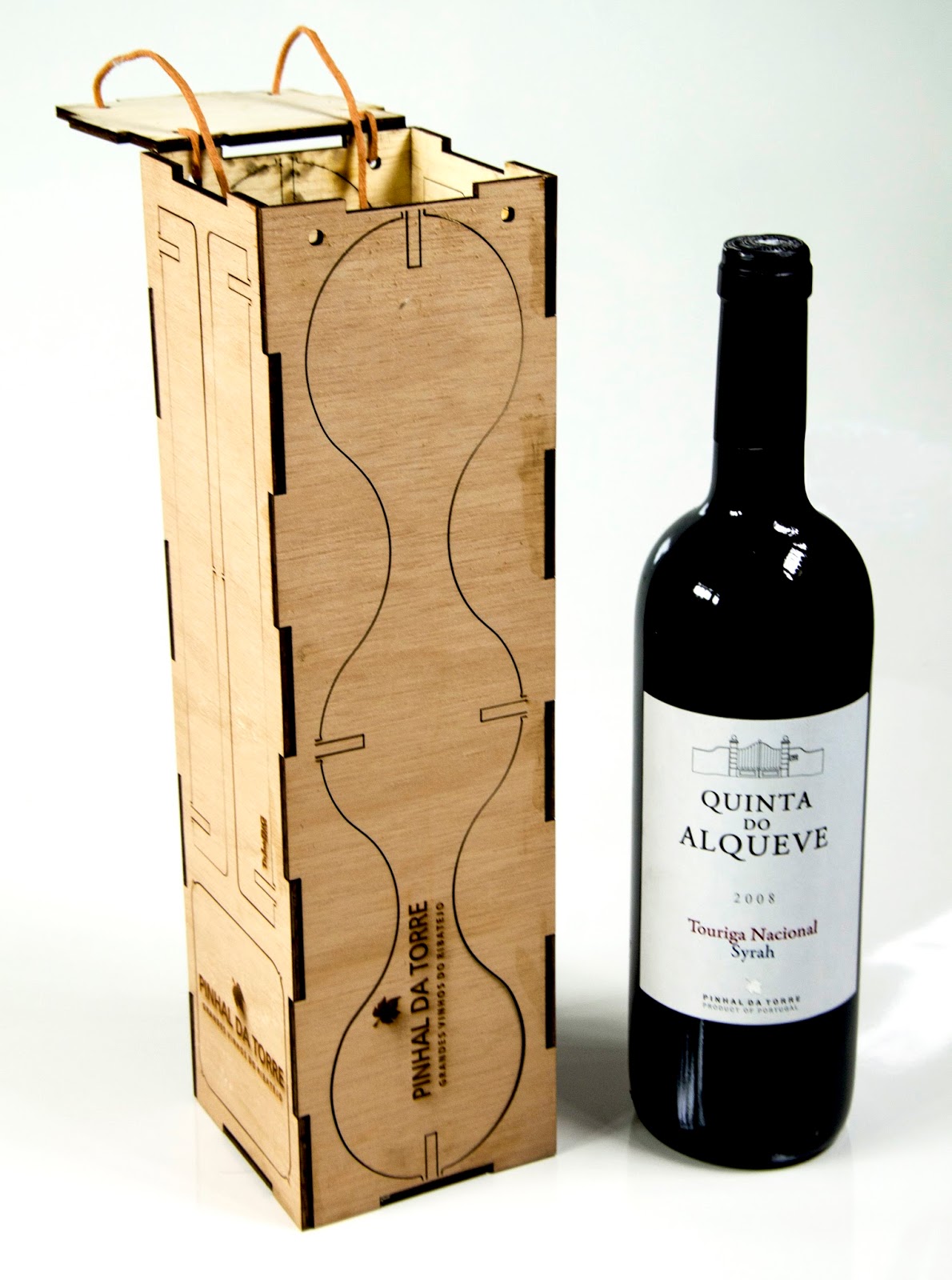 Pinhal da Torre Wine Box Gift – Packaging Of The World