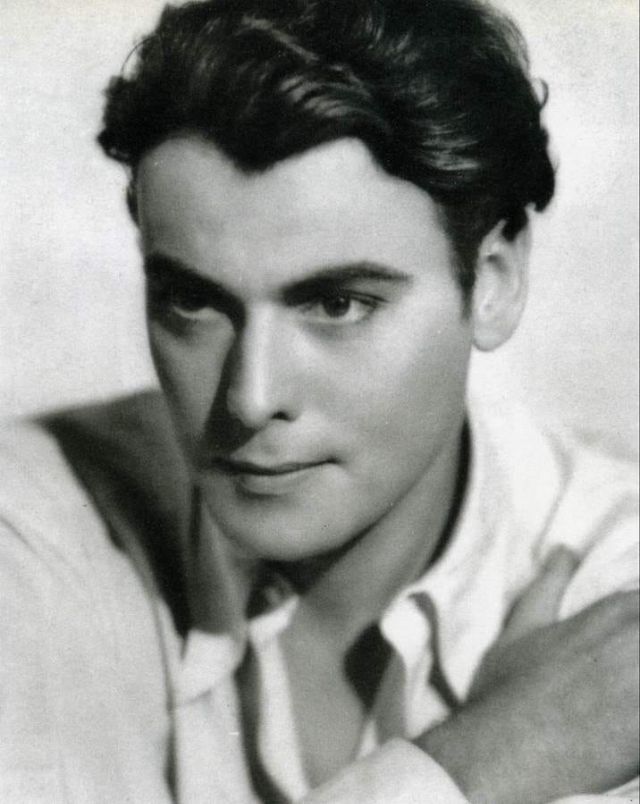 “The Male Greta Garbo”: Handsome Portrait Photos of Nils Asther in the ...