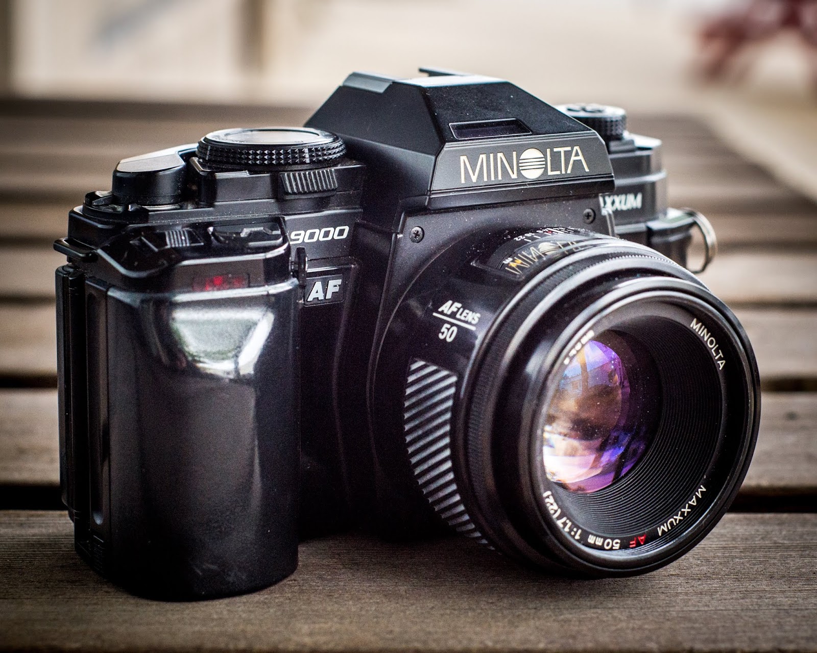 39％割引【超歓迎】 Minolta 9000 フィルムカメラ カメラ-OTA.ON.ARENA.NE.JP