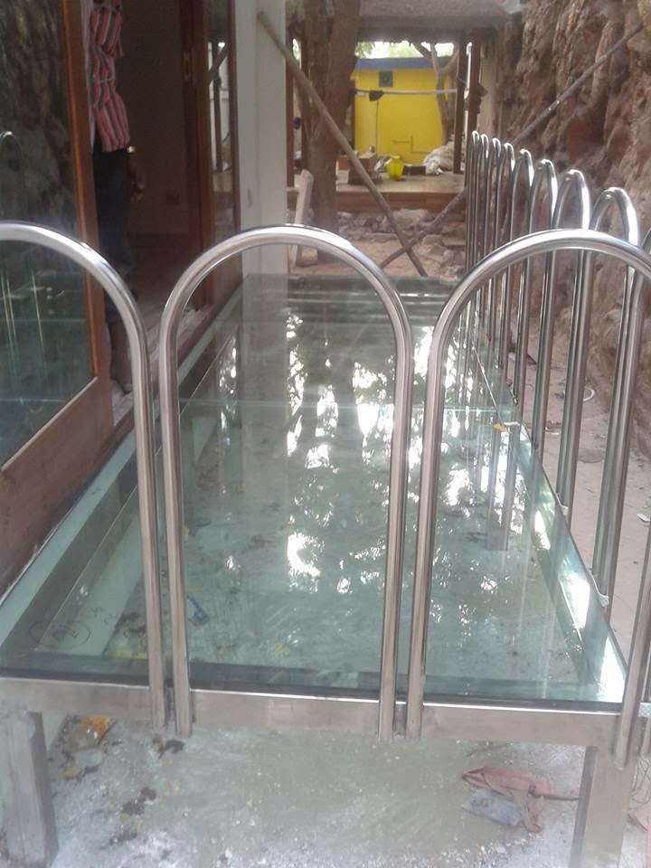 R.K.N. ASSOCIATESCOMPLETE TILE CORNER DESIGN PROTECTION: Tamil Actor ...