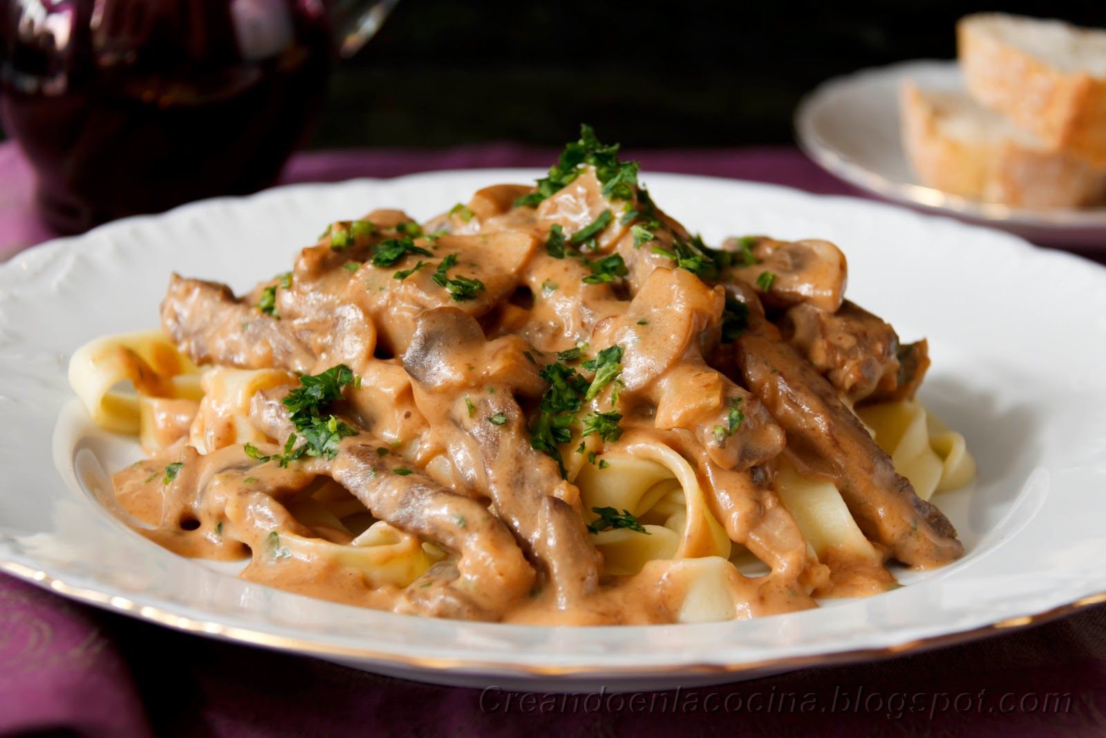 Creando en la cocina: PASTA CON TERNERA STROGONOF