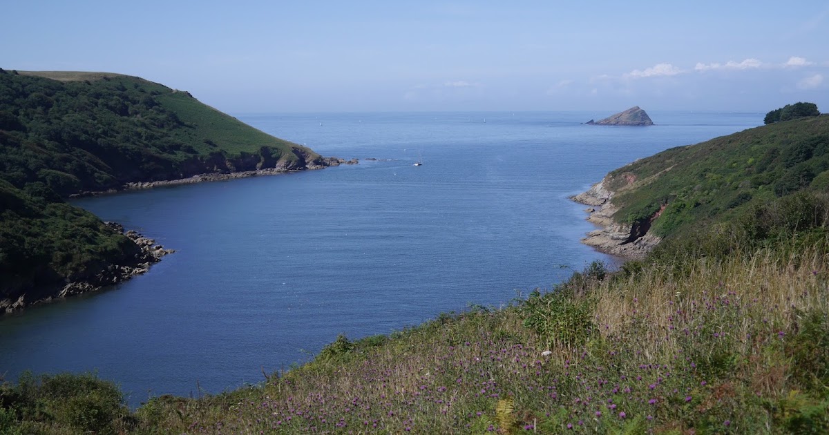 Walking in the country: Warren Point to Mount Batten (South West Coast ...
