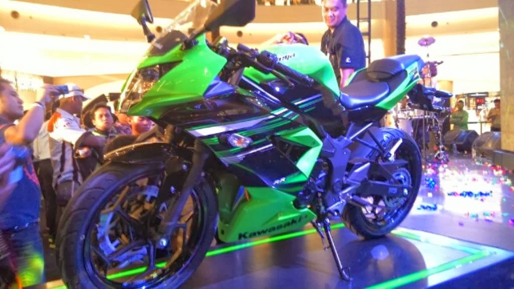 Spesifikasi dan Harga Kawasaki Ninja RR Mono - SPESIFIKASI SEPEDA MOTOR