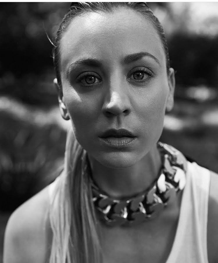 DC COMICS AND ARROWVERSE : Kaley Cuoco Magical Photoshoot in my ...