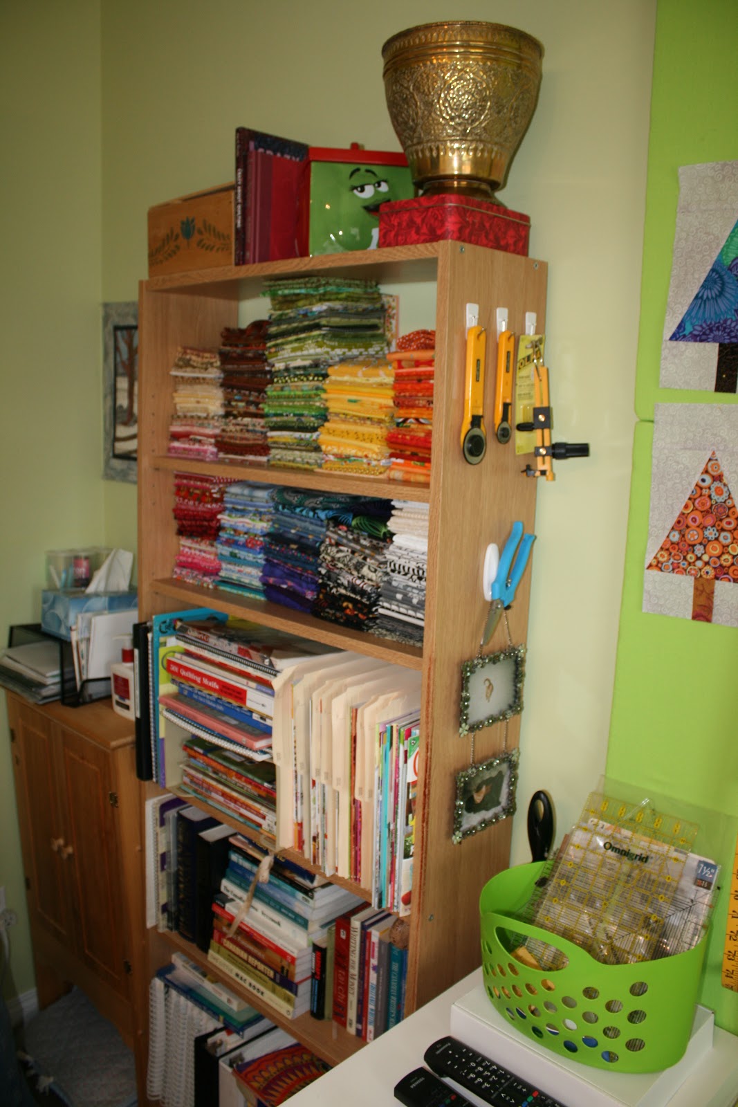 Quilting Momma & The Youngest: Sewing Room, Organization, making "do ...