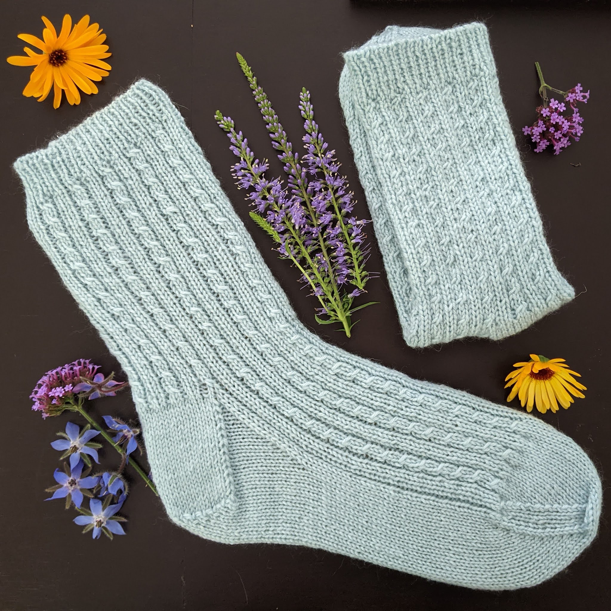 Classic Cabled Socks Pattern