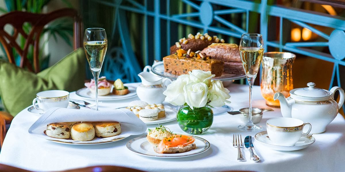 Kate and Chelsie: Vintage Afternoon Tea on The Balcony, The Dorchester ...