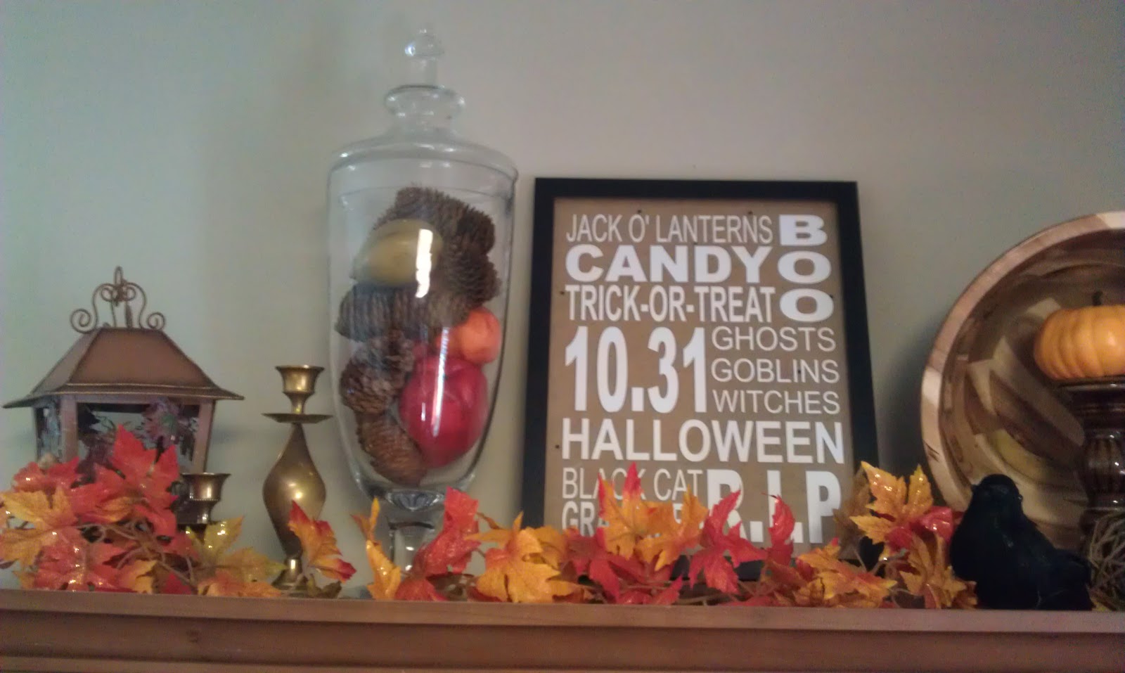 Feeding The Addiction Crafts: Fall "mantel"