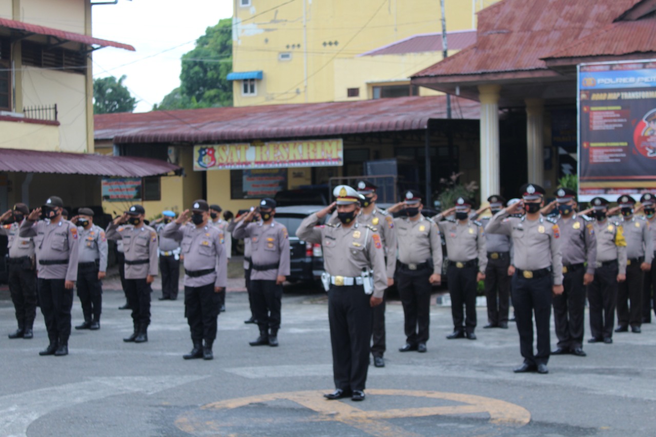 Upacara Korps Raport Kenaikan Pangkat Pengabdian Perwira Dan Bintara