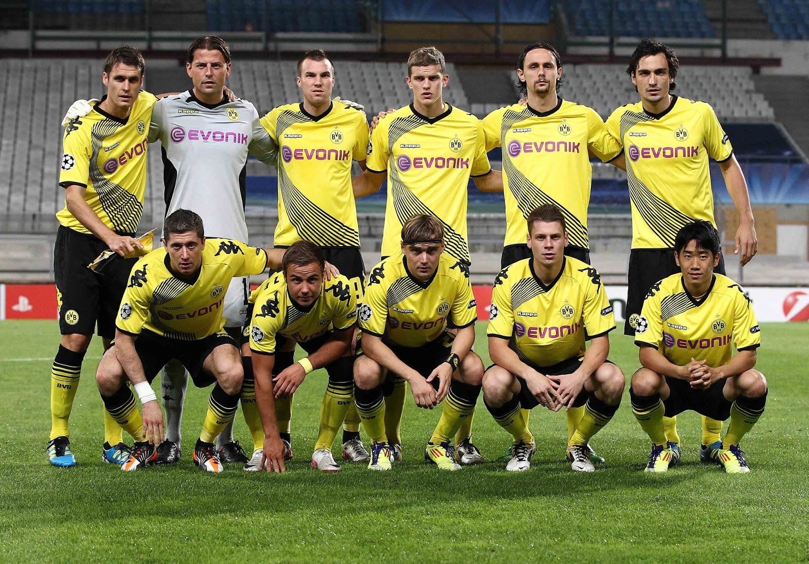 Inside the D: BORUSSIA DORTMUND: From the brink of bankruptcy to ...