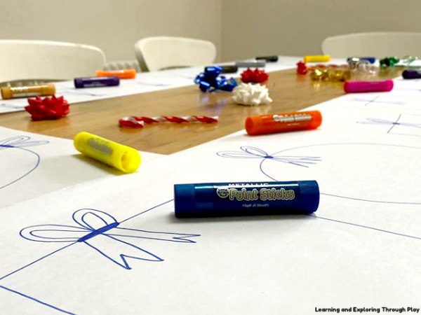 Learning and Exploring Through Play: Gift Collaborative Art