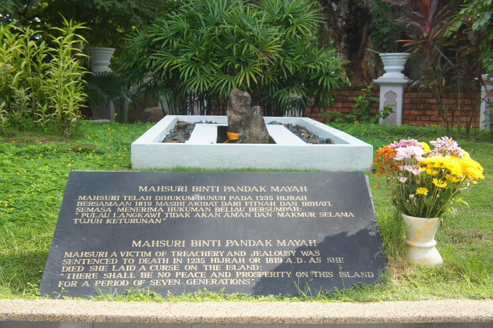 Mahsuri's Tomb | Interesting Places in Malaysia