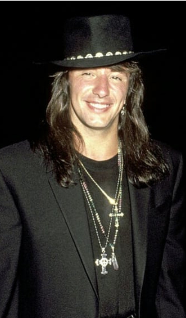 Never Say Goodbye: Chapter 9: Limelight