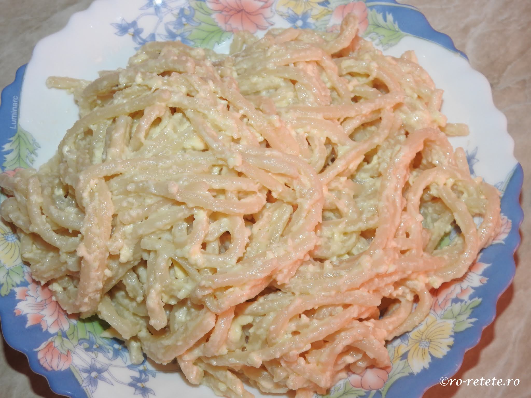 Macaroane cu branza reteta | RO-Retete.ro