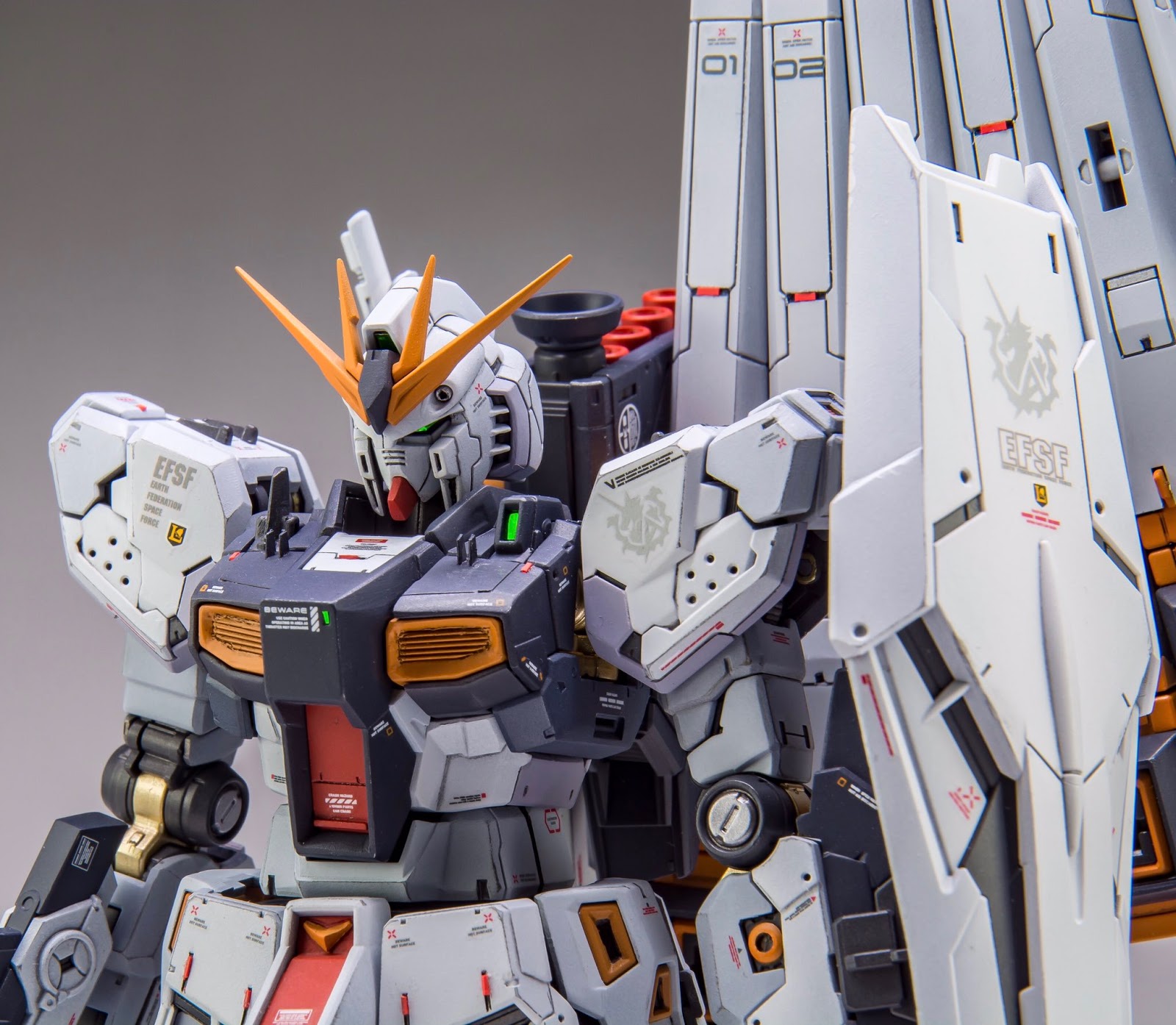 Custom Build: RG 1/144 nu Gundam [DETAILED]