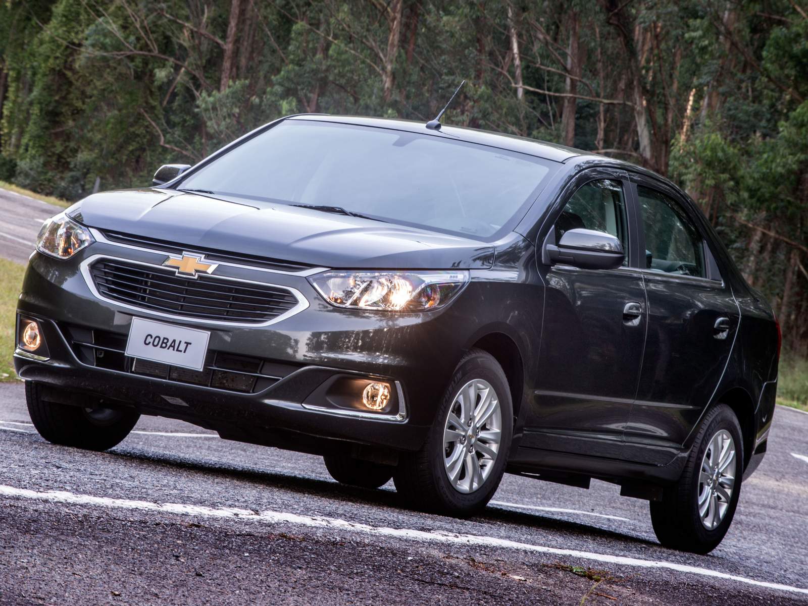 Chevrolet Cobalt 2017: preços, consumo e desempenho