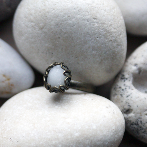Homemade Soaps by Julicu: white stone ring