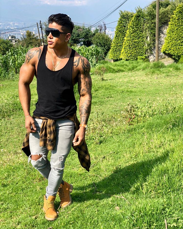 Muscle, Muscle, Muscle: Oscar Alonso 3