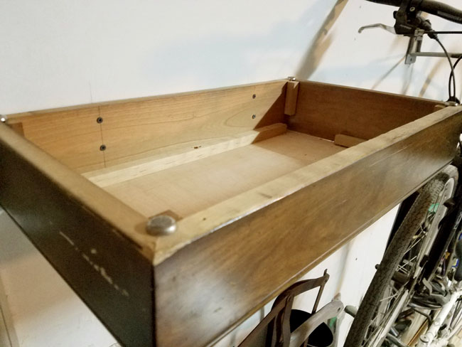 Garage Organization - Snow & Boogie Board Storage - Remodelando la Casa