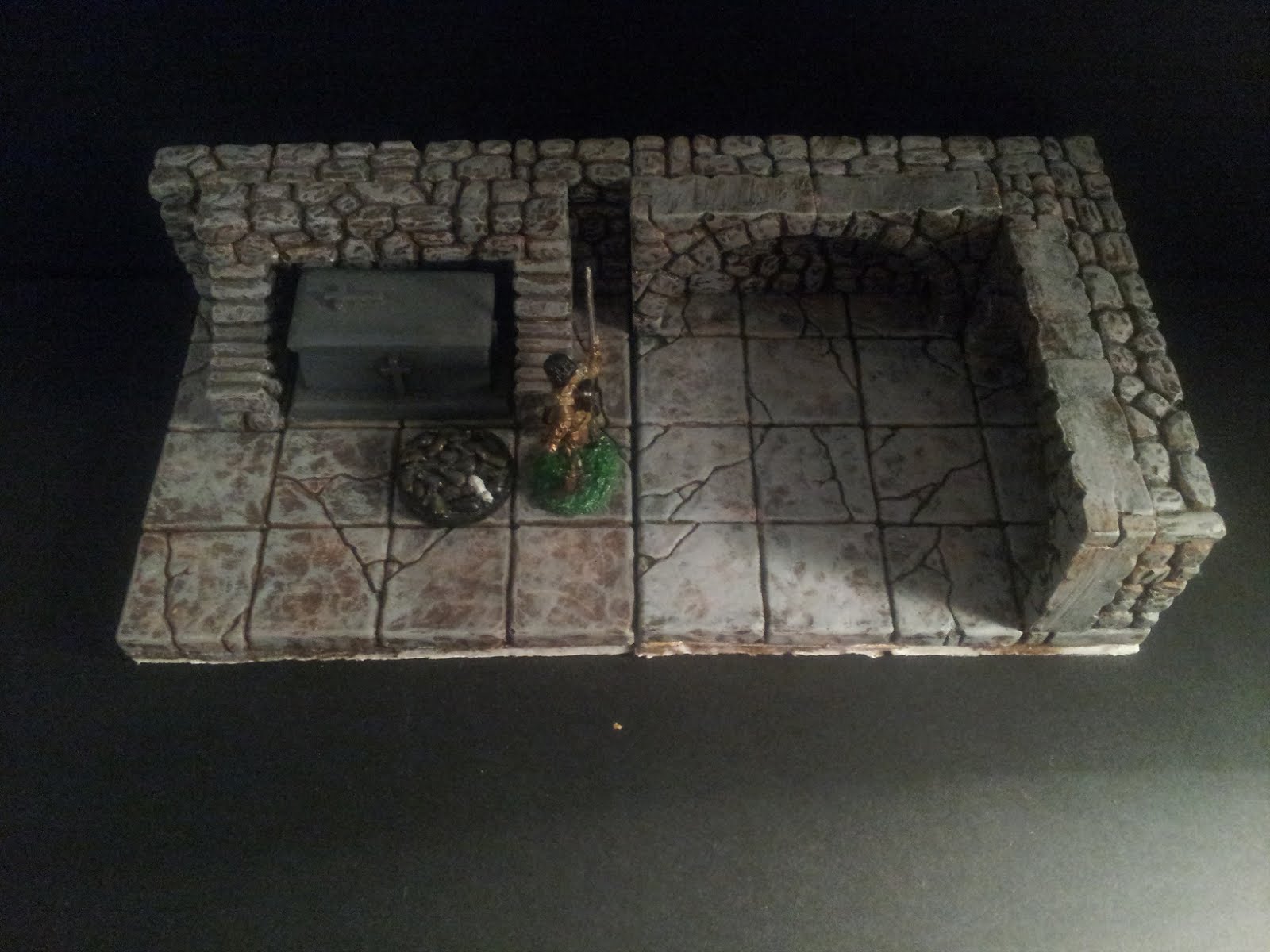 Messages in the Darkness: Castle Ravenloft with Dwarven Forge tiles
