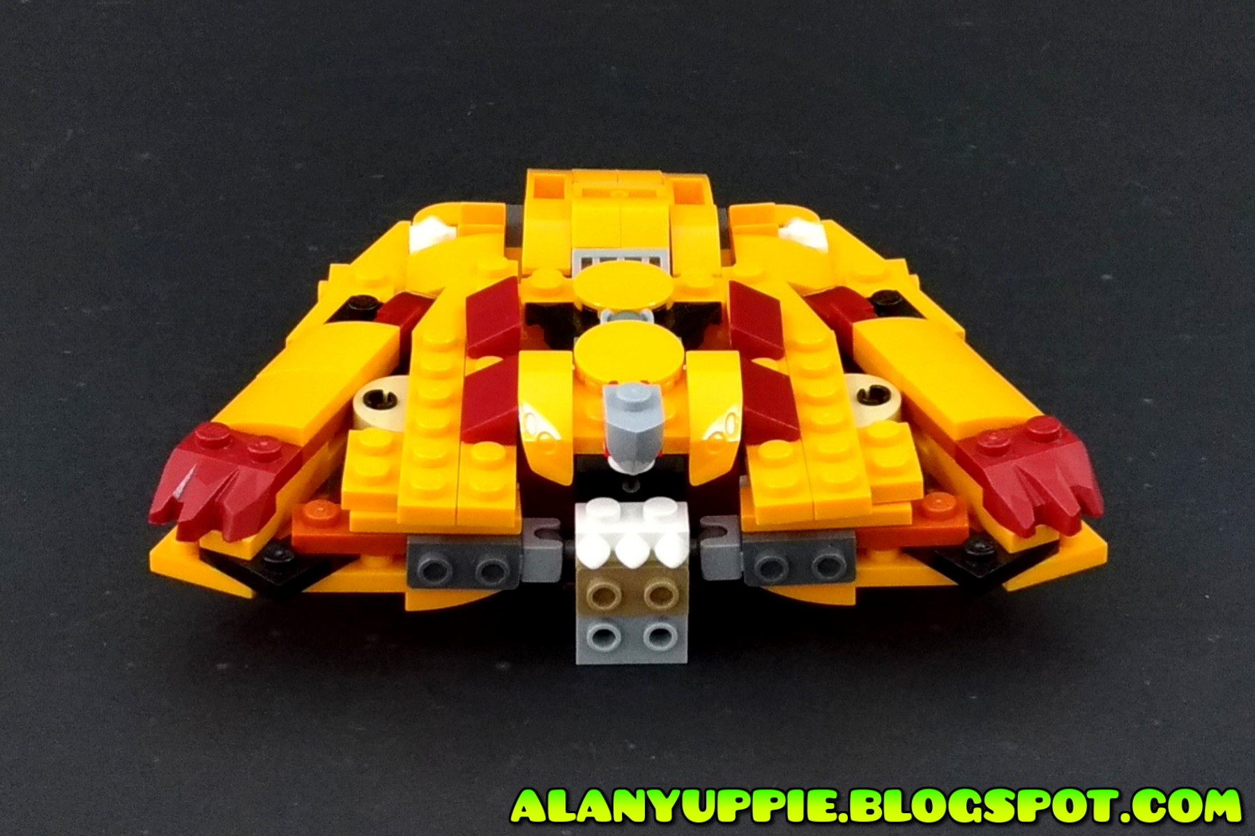 Alanyuppie's LEGO Transformers: Video Tutorial: Transformer "The Ark ...