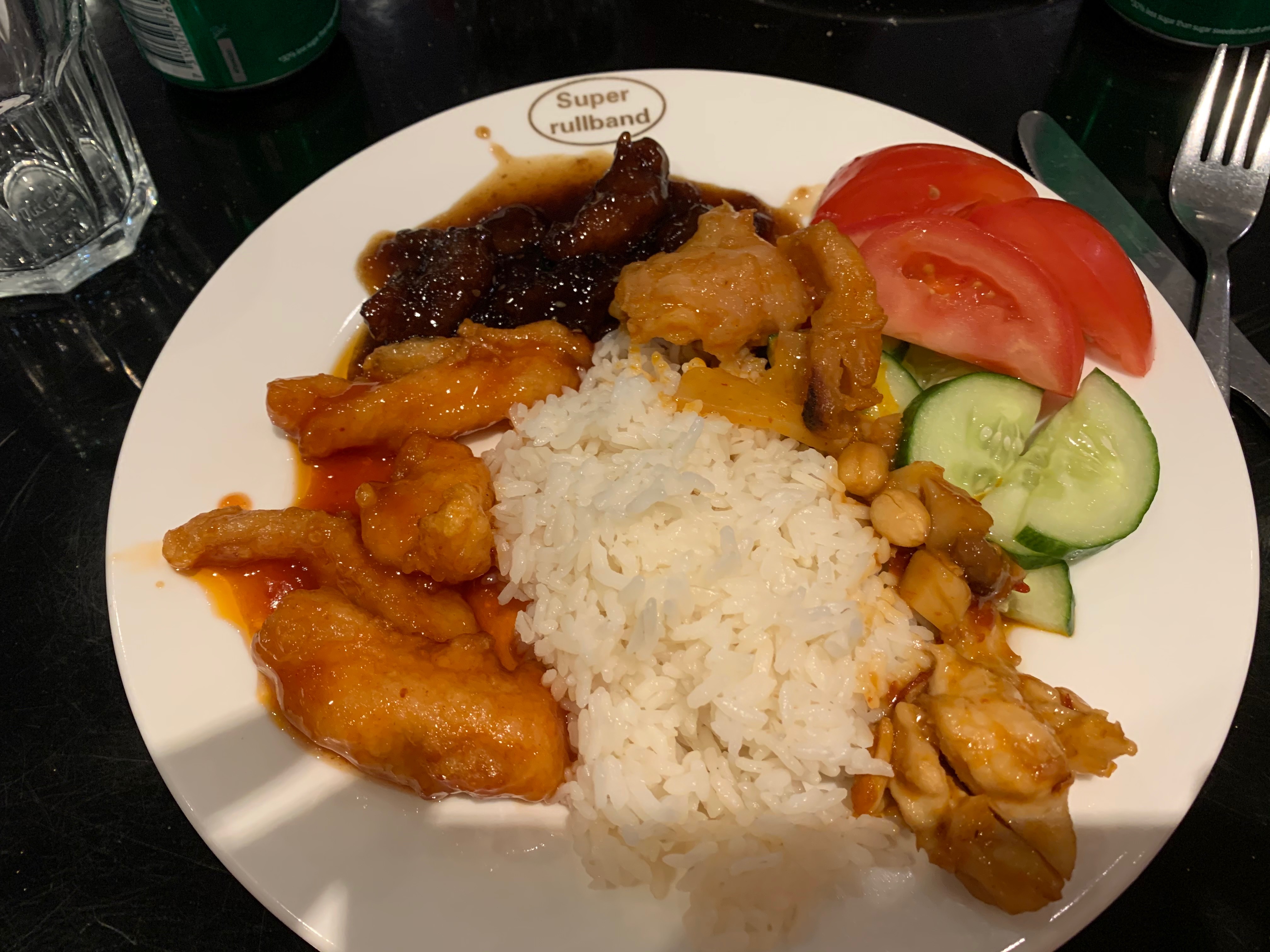 Det går som tåget: Super rullband sushi