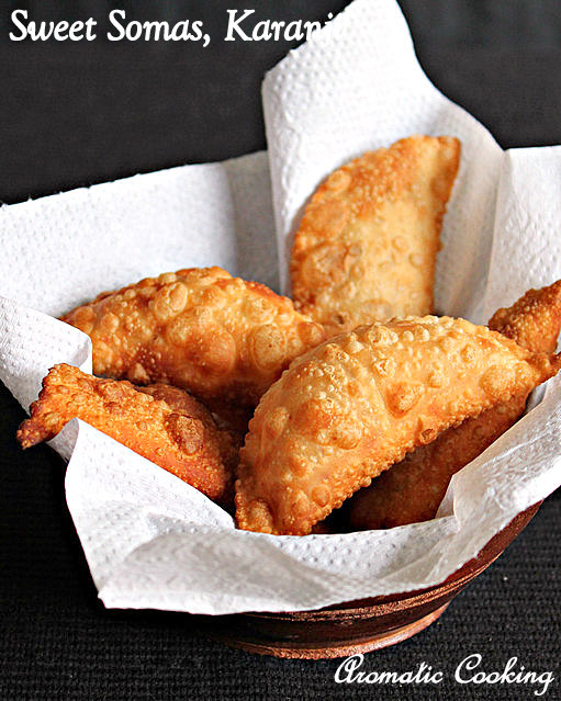 Aromatic Cooking: Sweet Somas Recipe, Karanji