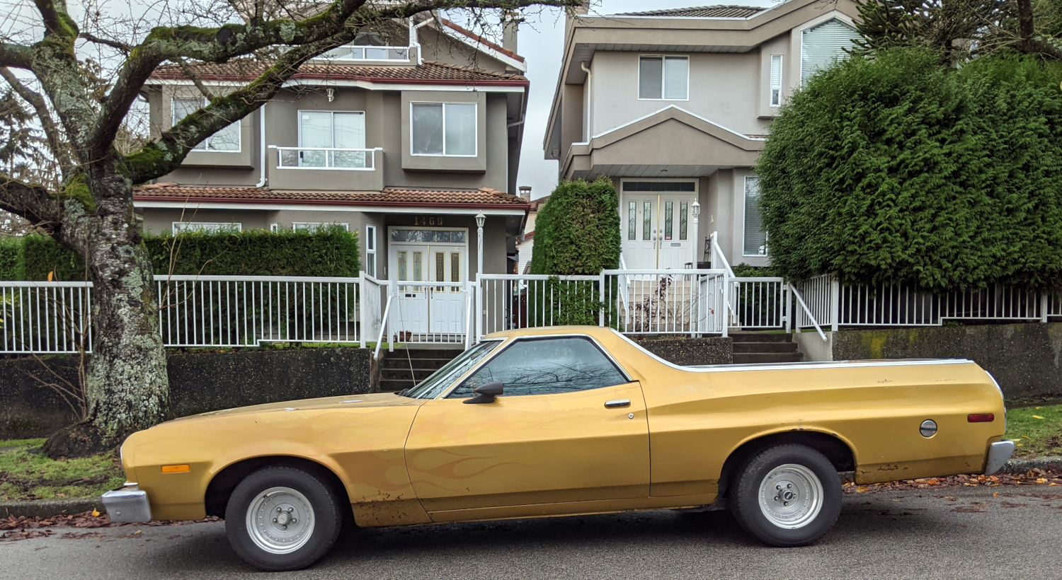 Old Parked Cars Vancouver: 1975 Ford Ranchero