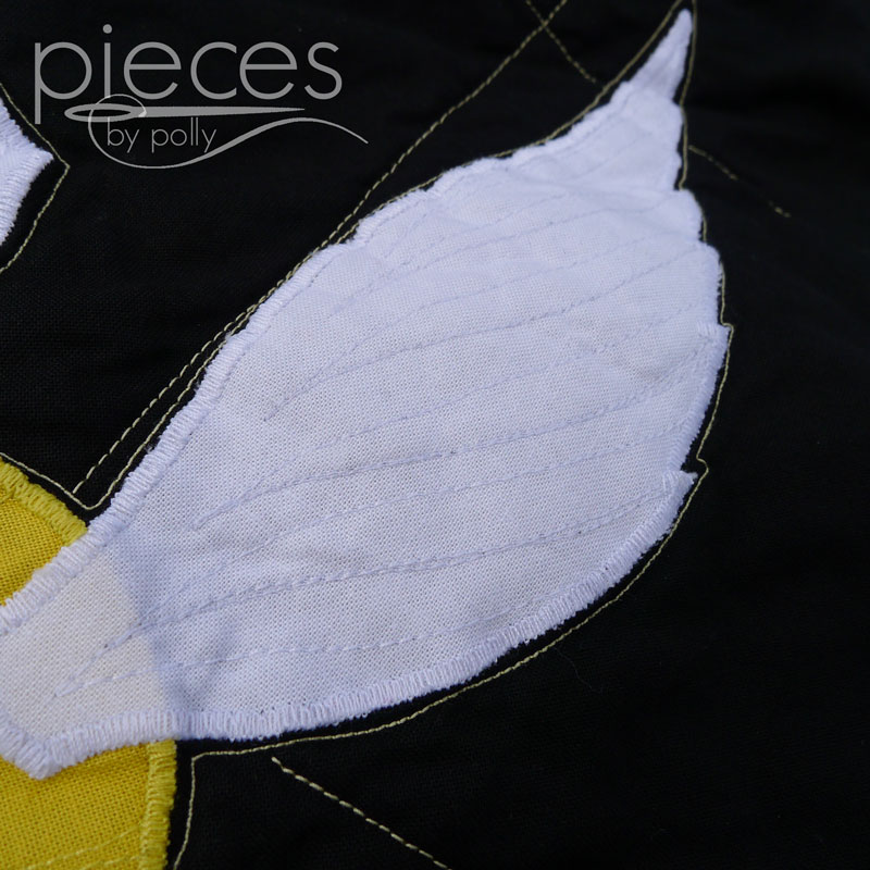 Pieces by Polly: Hufflepuff Golden Snitch Quilt - Harry Potter Inspired