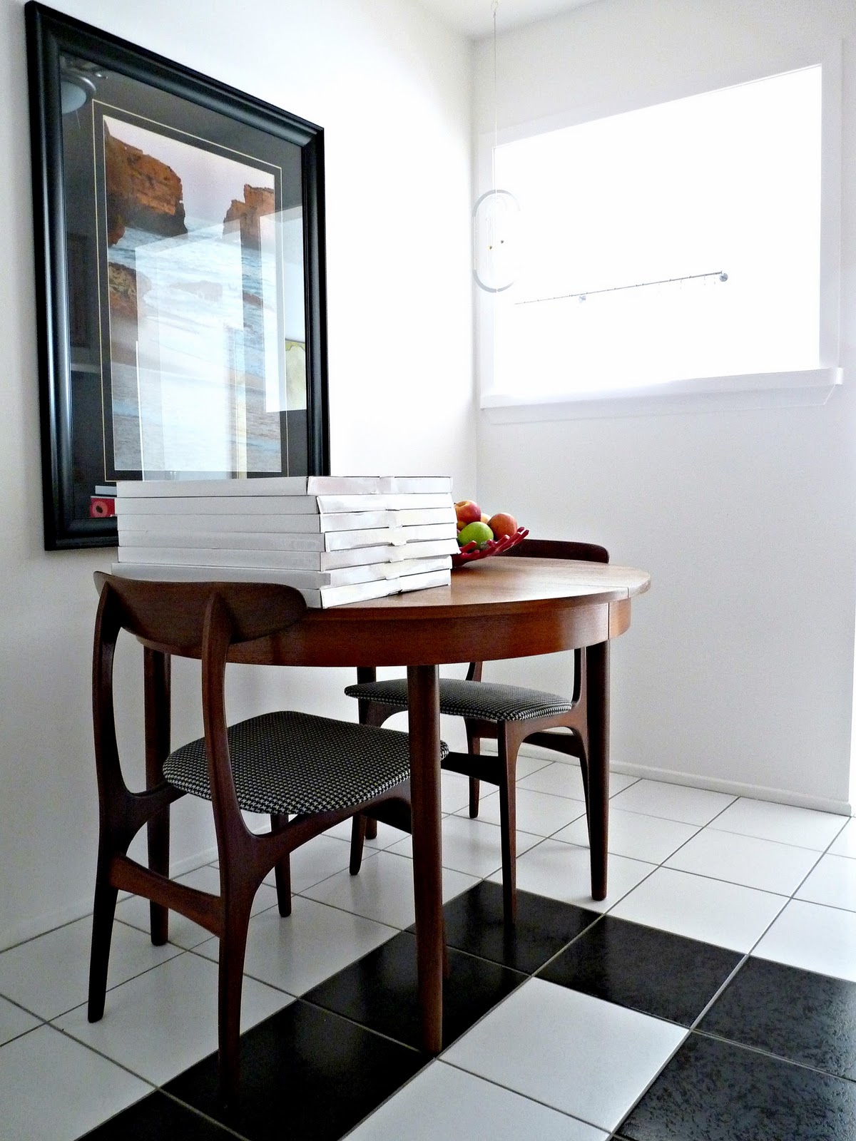 How to Frame Vintage Postcards | Dans le Lakehouse