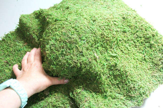 How to Make a Green Moss Hat - Crafts a la mode