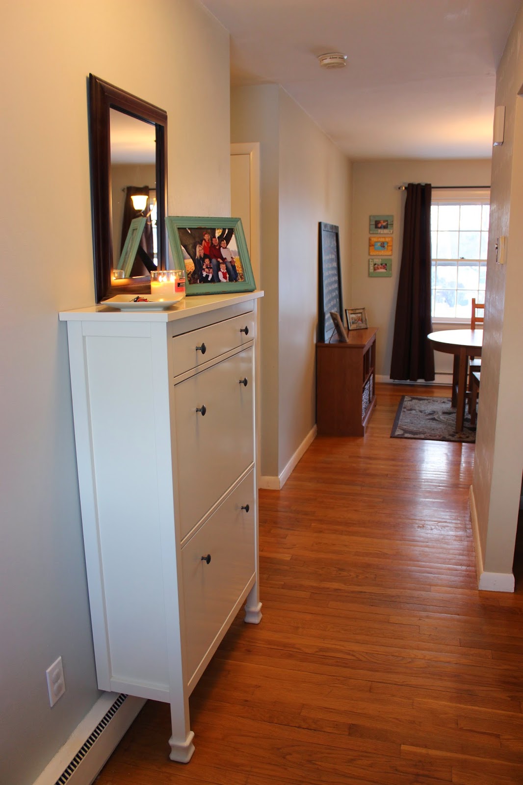Organizing for Six: Organized Entryway