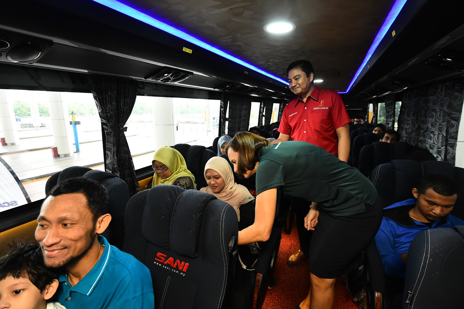 Motoring-Malaysia: Sani Express Upgrades its Fleet With 23 new Scania Buses